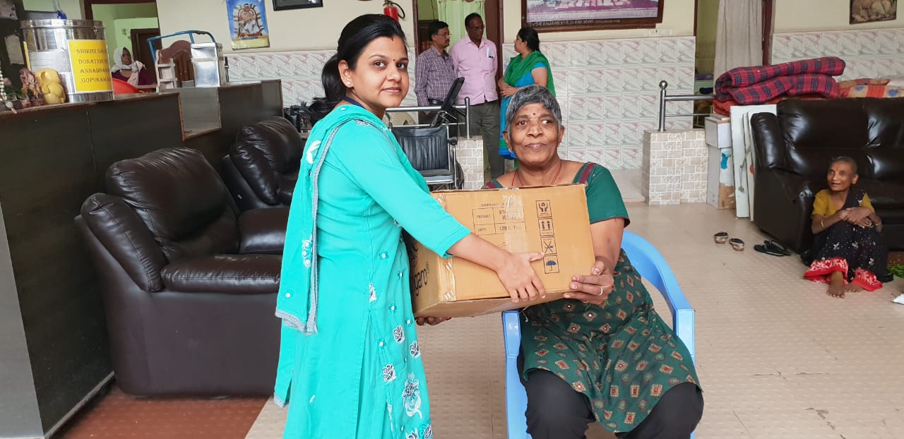 Donation To Shirdi Sai Old Age Home Miyapur Hyderabad
